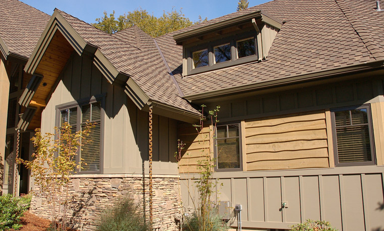 Wavy Edge Bevel Cedar Siding